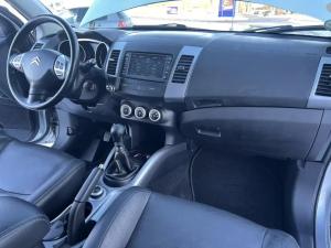 Pelēks Citroen C-Crosser 2007 Jēkabpils, ar dzinēja tilpumu 2.20 L un nobraukumu 224 tūkst. km par 6100 €, foto 26 vietnē AUTOMOTO.COM.LV