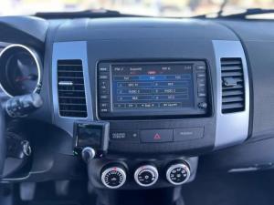 Pelēks Citroen C-Crosser 2007 Jēkabpils, ar dzinēja tilpumu 2.20 L un nobraukumu 224 tūkst. km par 6100 €, foto 35 vietnē AUTOMOTO.COM.LV