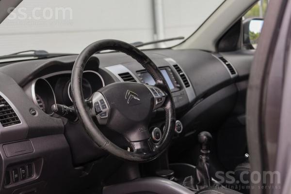 Pelēks Citroen C-Crosser 2007 Rīga, ar dzinēja tilpumu 2.20 L un nobraukumu 0 tūkst. km par 3495 €, foto 8 vietnē AUTOMOTO.COM.LV