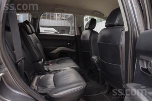 Pelēks Citroen C-Crosser 2007 Rīga, ar dzinēja tilpumu 2.20 L un nobraukumu 0 tūkst. km par 3495 €, foto 16 vietnē AUTOMOTO.COM.LV