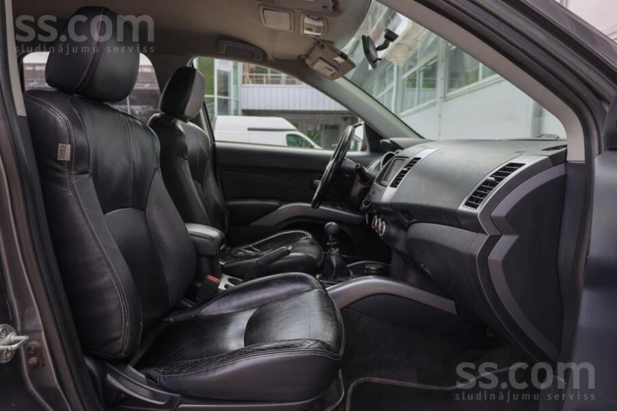 Pelēks Citroen C-Crosser 2007 Rīga, ar dzinēja tilpumu 2.20 L un nobraukumu 0 tūkst. km par 3495 €, foto 17 vietnē AUTOMOTO.COM.LV