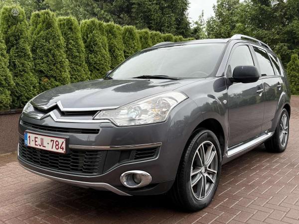 Grey Citroen C-Crosser 2007 in Utena, with an engine capacity of 2.18 L and mileage of 291 thousand km for 3350 €, photo 1 on AUTOMOTO.COM.LV