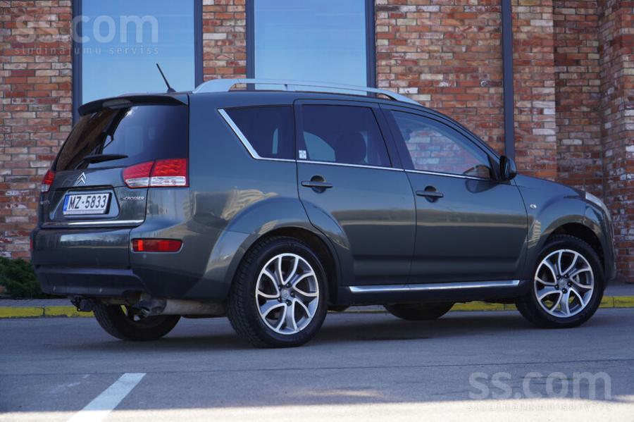 Pelēks Citroen C-Crosser 2008 Rīga, ar dzinēja tilpumu 2.20 L un nobraukumu 283 tūkst. km par 3290 €, foto 6 vietnē AUTOMOTO.COM.LV
