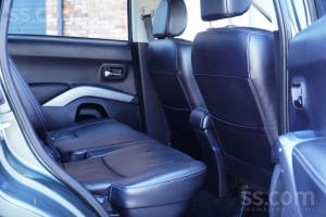 Pelēks Citroen C-Crosser 2008 Rīga, ar dzinēja tilpumu 2.20 L un nobraukumu 283 tūkst. km par 3290 €, foto 17 vietnē AUTOMOTO.COM.LV