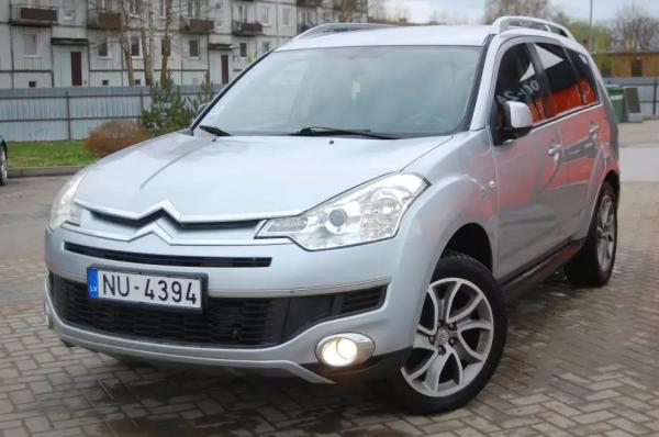Grey Citroen C-Crosser 2008 in Jekabpils, with an engine capacity of 2.20 L and mileage of 260 thousand km for 5500 €, photo 1 on AUTOMOTO.COM.LV