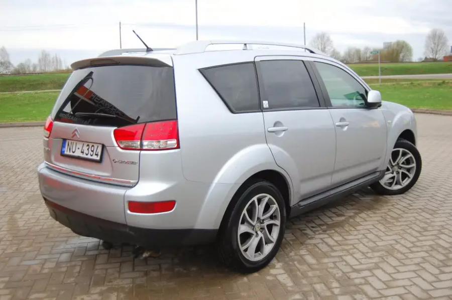Pelēks Citroen C-Crosser 2008 Jēkabpils, ar dzinēja tilpumu 2.20 L un nobraukumu 260 tūkst. km par 5500 €, foto 3 vietnē AUTOMOTO.COM.LV