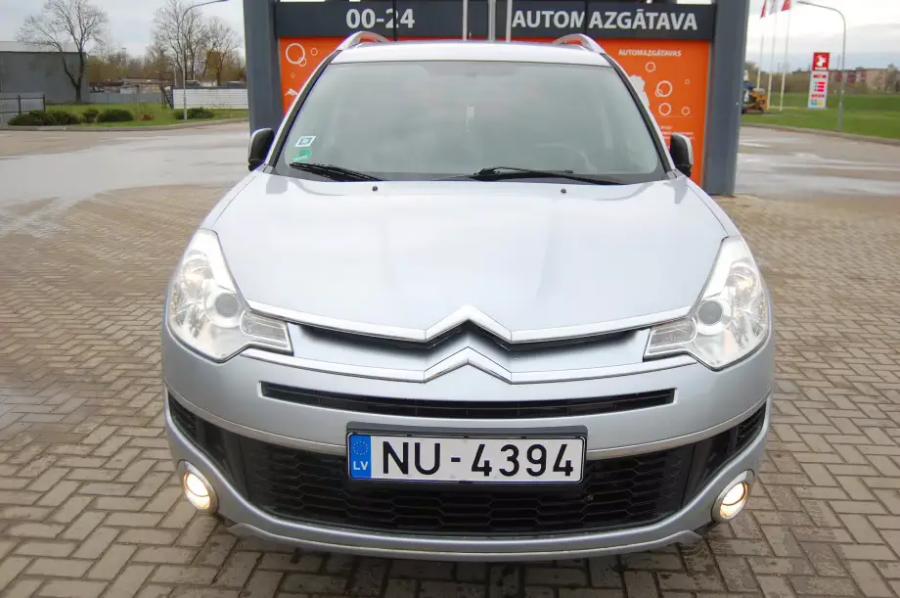 Pelēks Citroen C-Crosser 2008 Jēkabpils, ar dzinēja tilpumu 2.20 L un nobraukumu 260 tūkst. km par 5500 €, foto 5 vietnē AUTOMOTO.COM.LV