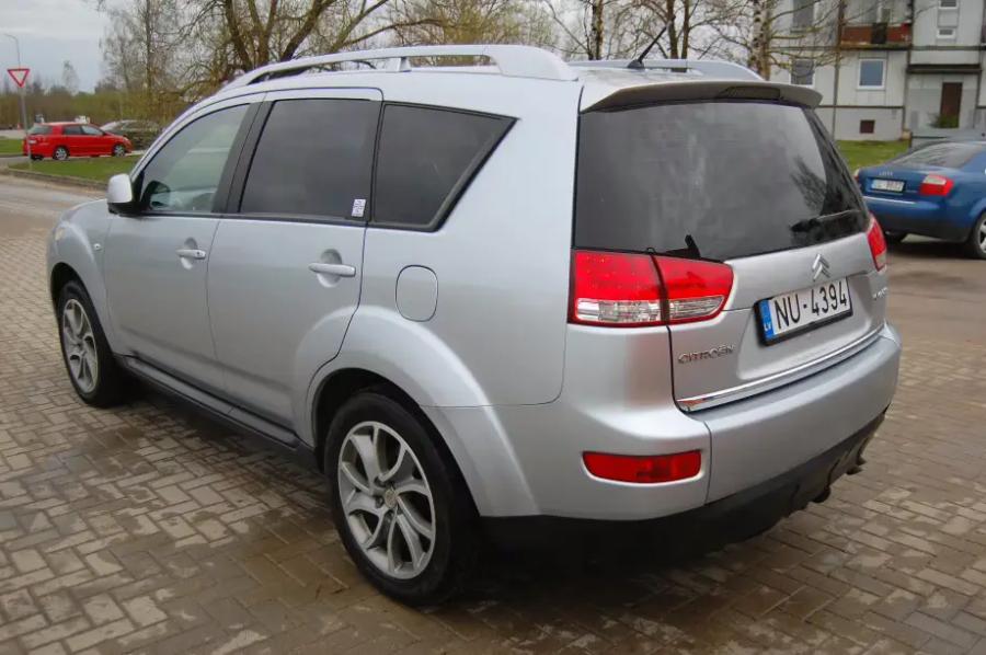 Pelēks Citroen C-Crosser 2008 Jēkabpils, ar dzinēja tilpumu 2.20 L un nobraukumu 260 tūkst. km par 5500 €, foto 8 vietnē AUTOMOTO.COM.LV