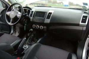 Pelēks Citroen C-Crosser 2008 Jēkabpils, ar dzinēja tilpumu 2.20 L un nobraukumu 260 tūkst. km par 5500 €, foto 13 vietnē AUTOMOTO.COM.LV