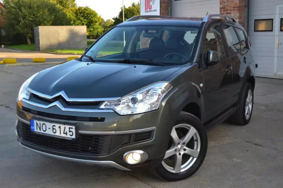 Grey Citroen C-Crosser 2008 in Jekabpils, with an engine capacity of 2.20 L and mileage of 168 thousand km for 5500 €, photo 1 on AUTOMOTO.COM.LV