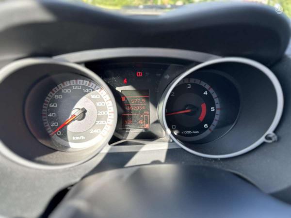 Pelēks Citroen C-Crosser 2008 Utena, ar dzinēja tilpumu 2.20 L un nobraukumu 162 tūkst. km par 4650 €, foto 10 vietnē AUTOMOTO.COM.LV