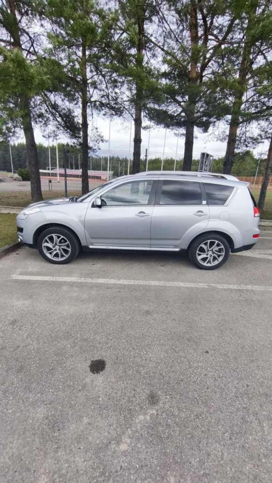 Pelēks Citroen C-Crosser 2008 Utena, ar dzinēja tilpumu 2.18 L un nobraukumu 216 tūkst. km par 4500 €, foto 4 vietnē AUTOMOTO.COM.LV