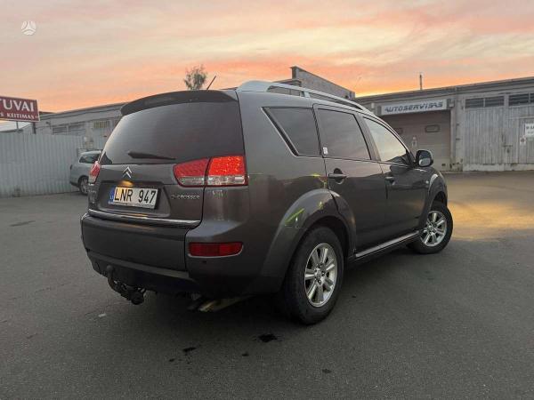 Pelēks Citroen C-Crosser 2008 Kauņa, ar dzinēja tilpumu 2.18 L un nobraukumu 234 tūkst. km par 2700 €, foto 5 vietnē AUTOMOTO.COM.LV