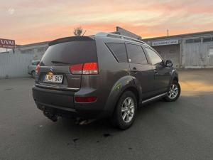 Grey Citroen C-Crosser 2008 in Kaunas, with an engine capacity of 2.18 L and mileage of 234 thousand km for 2700 €, photo 5 on AUTOMOTO.COM.LV