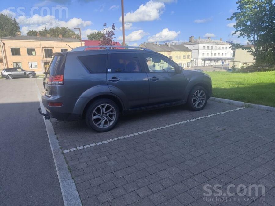 Pelēks Citroen C-Crosser 2008 Rēzekne, ar dzinēja tilpumu 2.20 L un nobraukumu 365 tūkst. km par 2800 €, foto 1 vietnē AUTOMOTO.COM.LV