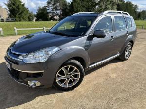Grey Citroen C-Crosser 2008 in Utena, with an engine capacity of 2.18 L and mileage of 162 thousand km for 3650 €, photo 1 on AUTOMOTO.COM.LV