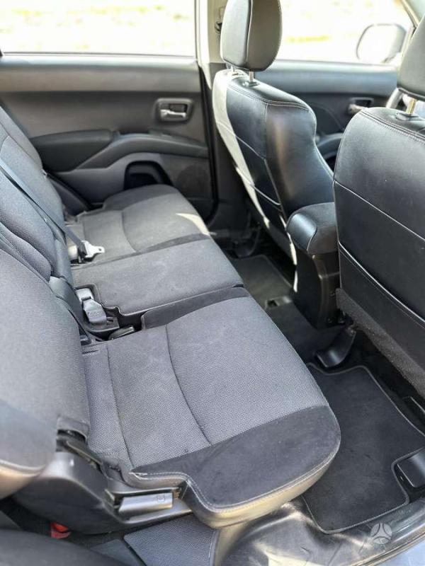 Pelēks Citroen C-Crosser 2008 Utena, ar dzinēja tilpumu 2.20 L un nobraukumu 162 tūkst. km par 3850 €, foto 10 vietnē AUTOMOTO.COM.LV