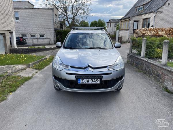 Grey Citroen C-Crosser 2009 in Raseiniai, with an engine capacity of 2.20 L and mileage of 249 thousand km for 4800 €, photo 3 on AUTOMOTO.COM.LV