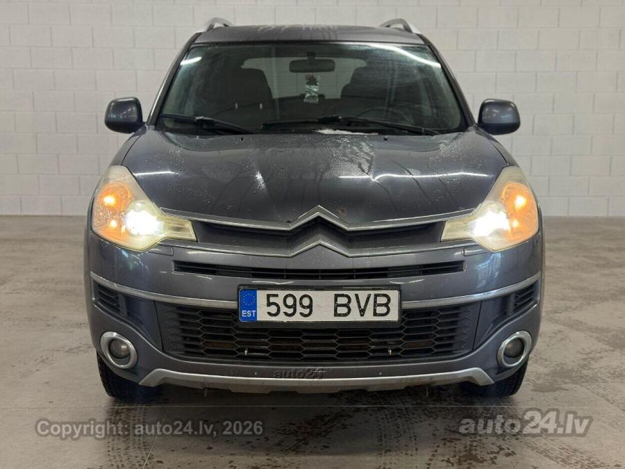 Grey Citroen C-Crosser 2009 in Tallinn, with an engine capacity of 2.20 L and mileage of 317 thousand km for 3650 €, photo 3 on AUTOMOTO.COM.LV