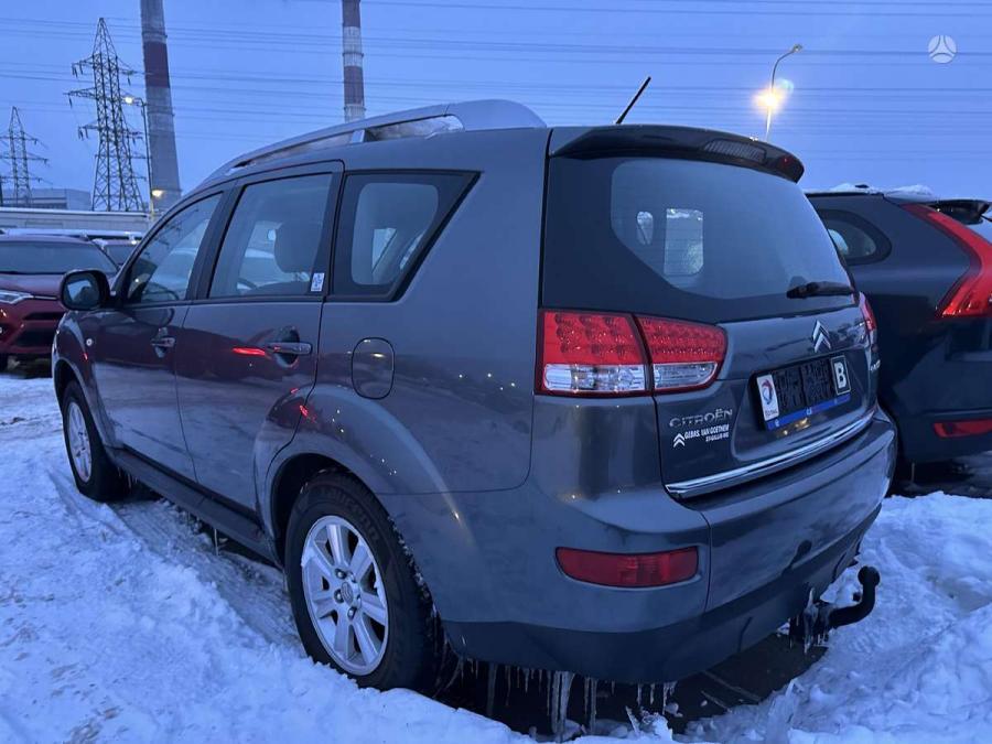 Pelēks Citroen C-Crosser 2009 Kauņa, ar dzinēja tilpumu 2.18 L un nobraukumu 190 tūkst. km par 4400 €, foto 4 vietnē AUTOMOTO.COM.LV
