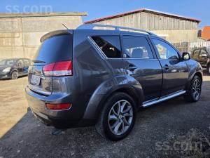 Pelēks Citroen C-Crosser 2009 Rēzekne, ar dzinēja tilpumu 2.20 L un nobraukumu 0 tūkst. km par 4490 €, foto 6 vietnē AUTOMOTO.COM.LV