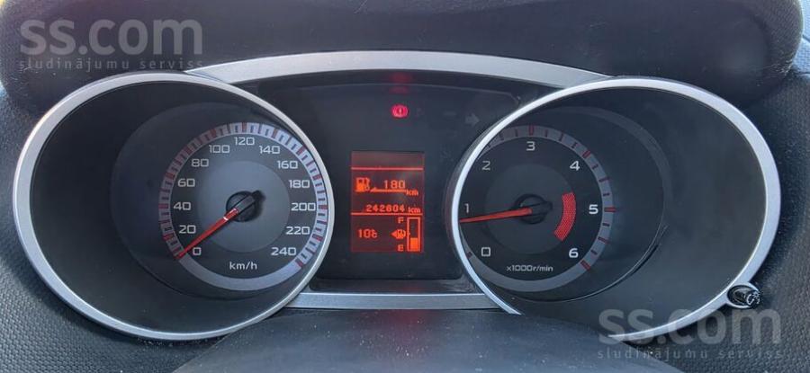 Pelēks Citroen C-Crosser 2009 Rēzekne, ar dzinēja tilpumu 2.20 L un nobraukumu 0 tūkst. km par 4490 €, foto 15 vietnē AUTOMOTO.COM.LV
