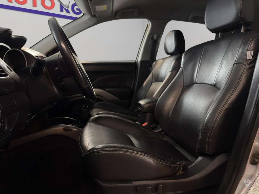 Серый Ситроен С-Кроссер 2009 в Каунас, объемом двигателя 2.20 л и пробегом 238 тыс. км за 4699 €, фото 15 на AUTOMOTO.COM.LV