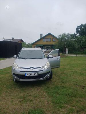 Grey Citroen C-Crosser 2009 in Kaunas, with an engine capacity of 2.18 L and mileage of 238 thousand km for 4200 €, photo  on AUTOMOTO.COM.LV