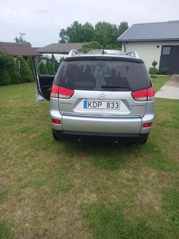 Grey Citroen C-Crosser 2009 in Kaunas, with an engine capacity of 2.18 L and mileage of 238 thousand km for 4200 €, photo 4 on AUTOMOTO.COM.LV