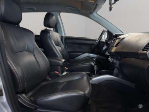 Pelēks Citroen C-Crosser 2009 Kauņa, ar dzinēja tilpumu 2.20 L un nobraukumu 238 tūkst. km par 4299 €, foto 9 vietnē AUTOMOTO.COM.LV