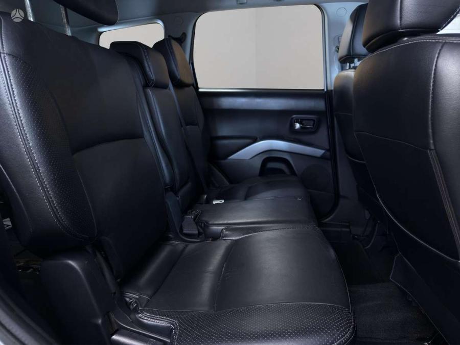 Pelēks Citroen C-Crosser 2009 Kauņa, ar dzinēja tilpumu 2.20 L un nobraukumu 238 tūkst. km par 4299 €, foto 10 vietnē AUTOMOTO.COM.LV