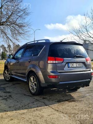 Grey Citroen C-Crosser 2010 in Jurmala, with an engine capacity of 2.20 L and mileage of 316 thousand km for 3750 €, photo 5 on AUTOMOTO.COM.LV