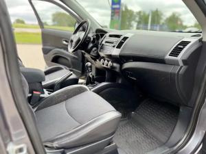 Pelēks Citroen C-Crosser 2010 Jēkabpils, ar dzinēja tilpumu 2.20 L un nobraukumu 197 tūkst. km par 6450 €, foto 13 vietnē AUTOMOTO.COM.LV