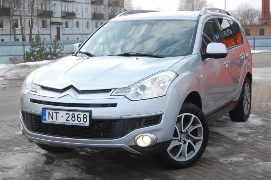 Pelēks Citroen C-Crosser 2010 Jēkabpils, ar dzinēja tilpumu 2.20 L un nobraukumu 232 tūkst. km par 6900 €, foto 1 vietnē AUTOMOTO.COM.LV