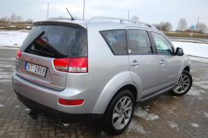 Pelēks Citroen C-Crosser 2010 Jēkabpils, ar dzinēja tilpumu 2.20 L un nobraukumu 232 tūkst. km par 6900 €, foto 3 vietnē AUTOMOTO.COM.LV