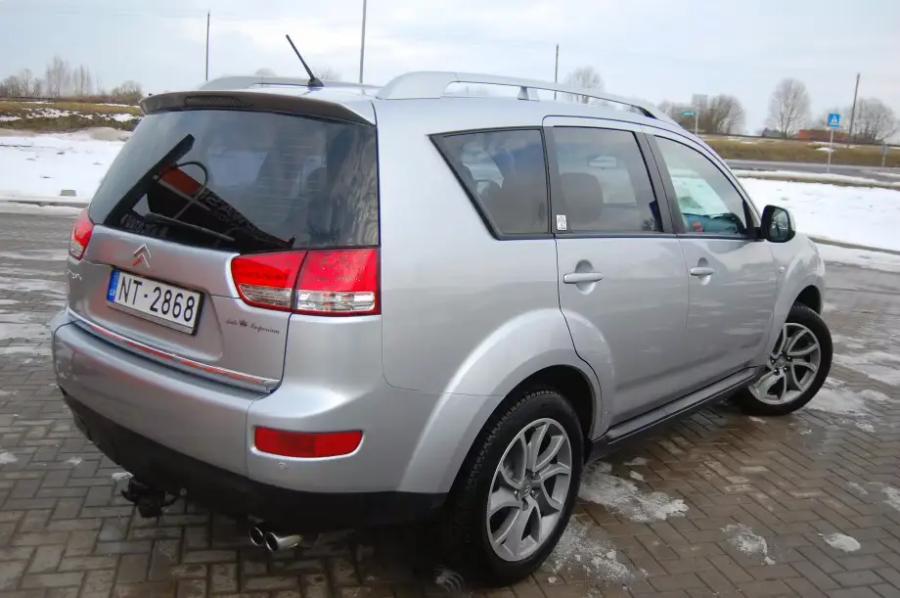 Pelēks Citroen C-Crosser 2010 Jēkabpils, ar dzinēja tilpumu 2.20 L un nobraukumu 232 tūkst. km par 6900 €, foto 3 vietnē AUTOMOTO.COM.LV