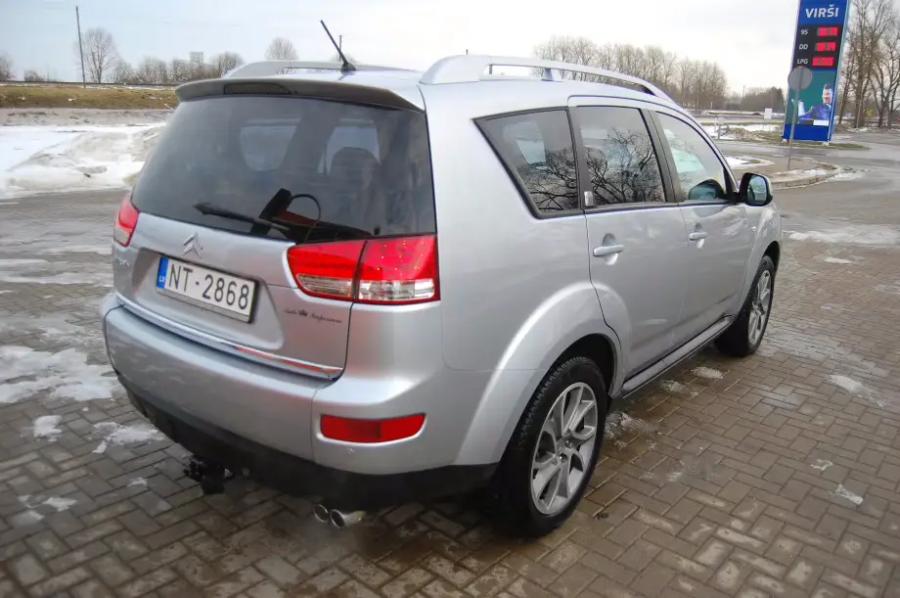 Pelēks Citroen C-Crosser 2010 Jēkabpils, ar dzinēja tilpumu 2.20 L un nobraukumu 232 tūkst. km par 6900 €, foto 7 vietnē AUTOMOTO.COM.LV