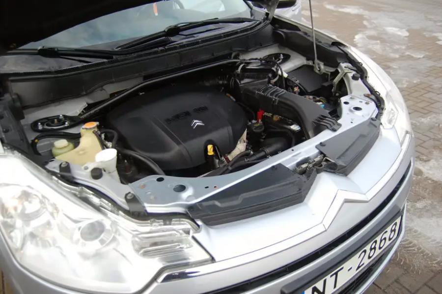 Pelēks Citroen C-Crosser 2010 Jēkabpils, ar dzinēja tilpumu 2.20 L un nobraukumu 232 tūkst. km par 6900 €, foto 11 vietnē AUTOMOTO.COM.LV