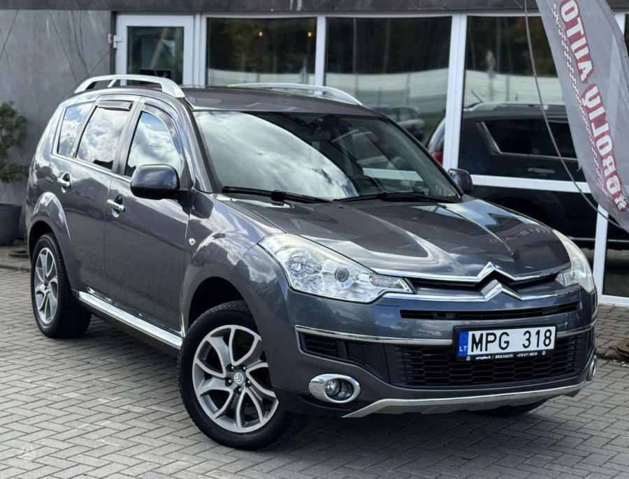 Pelēks Citroen C-Crosser 2010 Radviliškis, ar dzinēja tilpumu 2.20 L un nobraukumu 268 tūkst. km par 4150 €, foto 3 vietnē AUTOMOTO.COM.LV