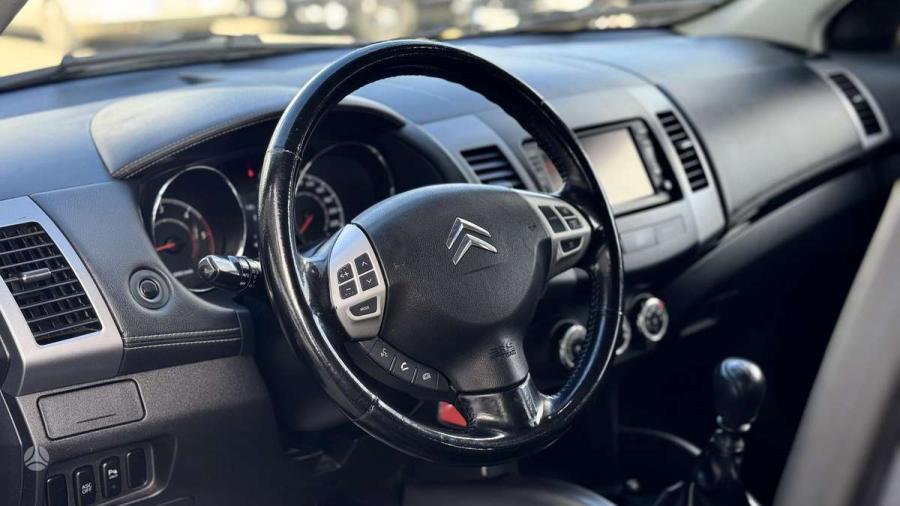 Pelēks Citroen C-Crosser 2010 Radviliškis, ar dzinēja tilpumu 2.20 L un nobraukumu 268 tūkst. km par 4150 €, foto 13 vietnē AUTOMOTO.COM.LV