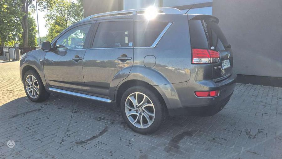 Pelēks Citroen C-Crosser 2011 Tauragė, ar dzinēja tilpumu 2.18 L un nobraukumu 285 tūkst. km par 3900 €, foto 4 vietnē AUTOMOTO.COM.LV