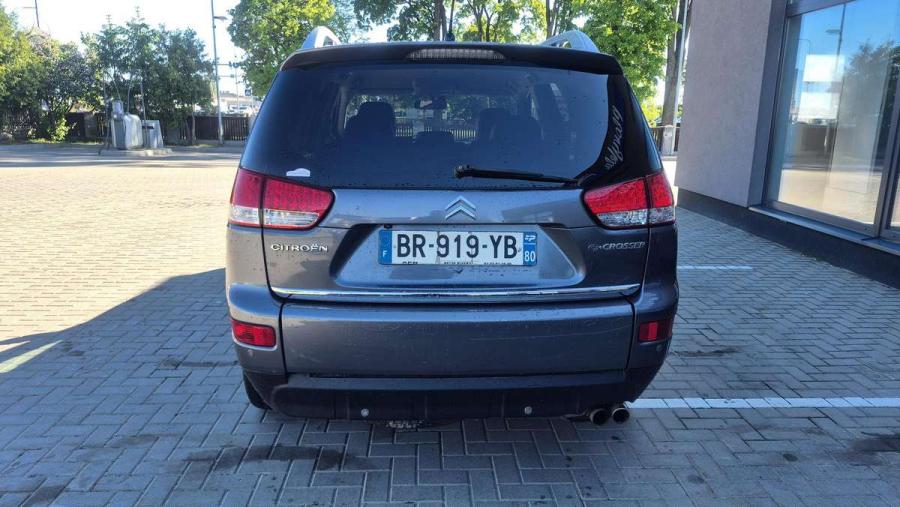 Pelēks Citroen C-Crosser 2011 Tauragė, ar dzinēja tilpumu 2.18 L un nobraukumu 285 tūkst. km par 3900 €, foto 8 vietnē AUTOMOTO.COM.LV