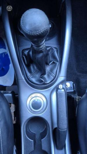 Pelēks Citroen C-Crosser 2011 Tauragė, ar dzinēja tilpumu 2.18 L un nobraukumu 285 tūkst. km par 3900 €, foto 14 vietnē AUTOMOTO.COM.LV