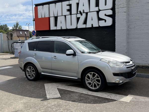 Grey Citroen C-Crosser 2008 in Kaunas, with an engine capacity of 2.20 L and mileage of 0 thousand km for 2700 €, photo 4 on AUTOMOTO.COM.LV