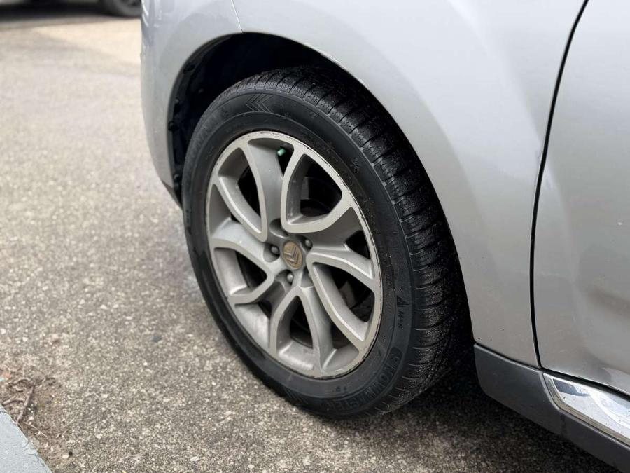 Pelēks Citroen C-Crosser 2008 Kauņa, ar dzinēja tilpumu 2.20 L un nobraukumu 0 tūkst. km par 2700 €, foto 9 vietnē AUTOMOTO.COM.LV