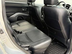 Pelēks Citroen C-Crosser 2008 Kauņa, ar dzinēja tilpumu 2.20 L un nobraukumu 0 tūkst. km par 2700 €, foto 18 vietnē AUTOMOTO.COM.LV