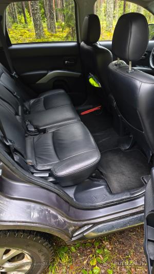 Pelēks Citroen C-Crosser 2010 Veru, ar dzinēja tilpumu 2.20 L un nobraukumu 279 tūkst. km par 2300 €, foto 6 vietnē AUTOMOTO.COM.LV