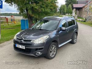Pelēks Citroen C-Crosser 2010 Tartu, ar dzinēja tilpumu 2.20 L un nobraukumu 278 tūkst. km par 3500 €, foto  vietnē AUTOMOTO.COM.LV