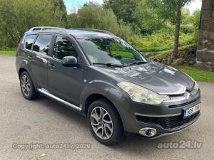 Grey Citroen C-Crosser 2010 in Tartu, with an engine capacity of 2.20 L and mileage of 278 thousand km for 3500 €, photo 3 on AUTOMOTO.COM.LV