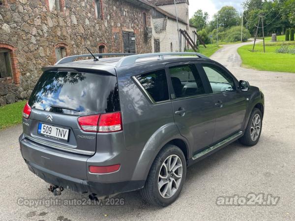 Grey Citroen C-Crosser 2010 in Tartu, with an engine capacity of 2.20 L and mileage of 278 thousand km for 3500 €, photo 5 on AUTOMOTO.COM.LV